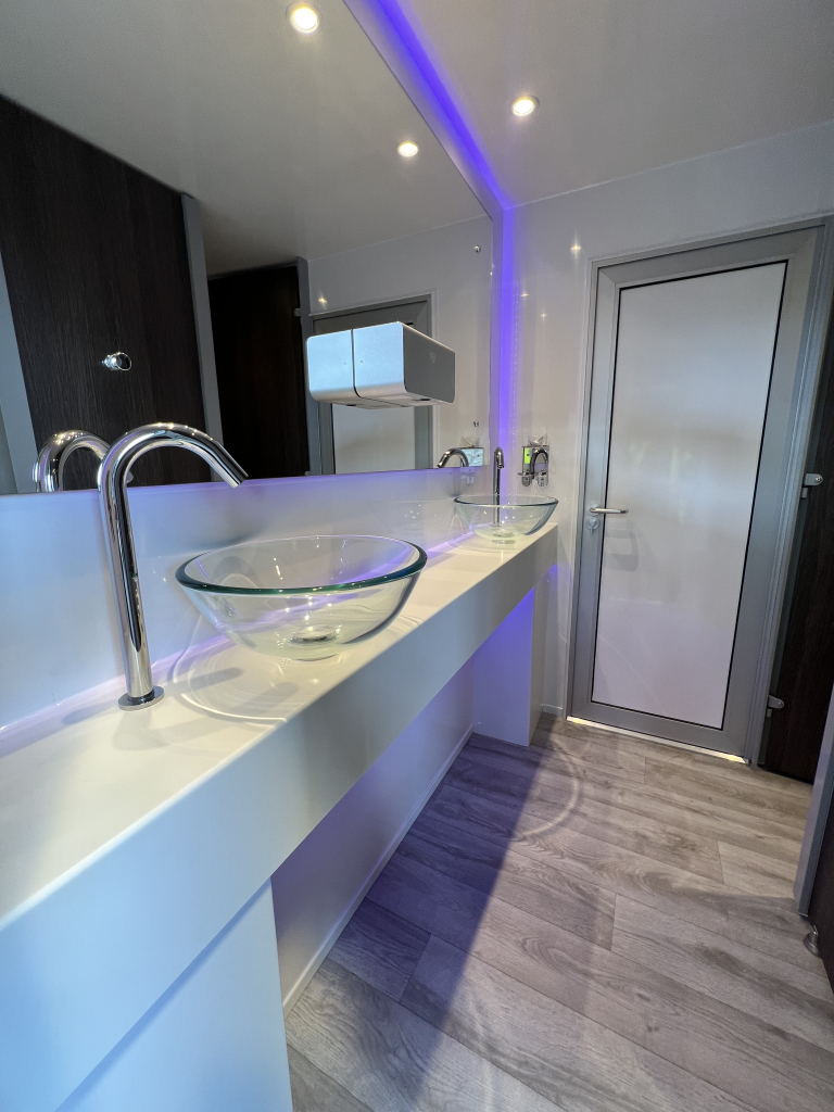Luxury Portable Toilet Trailers – Mitanium